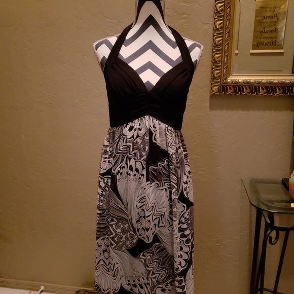 Studio Y | Dresses | Studio Y Long Halter Dress Black White Design S ...